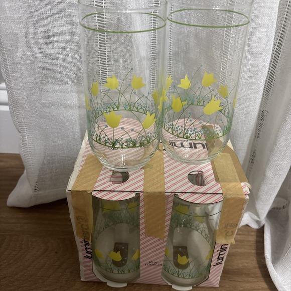 Luminarc | Dining | Luminarc Mid Century Yellow Dutch Tulip Flower 6oz ...